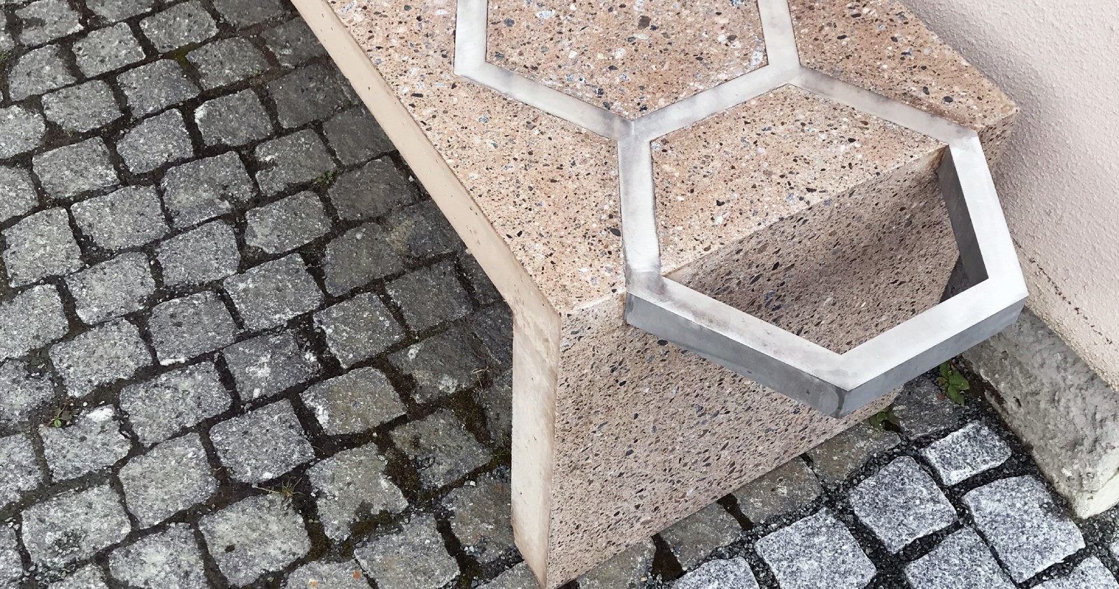 How designers using permanent materials like aluminium contribute to ...